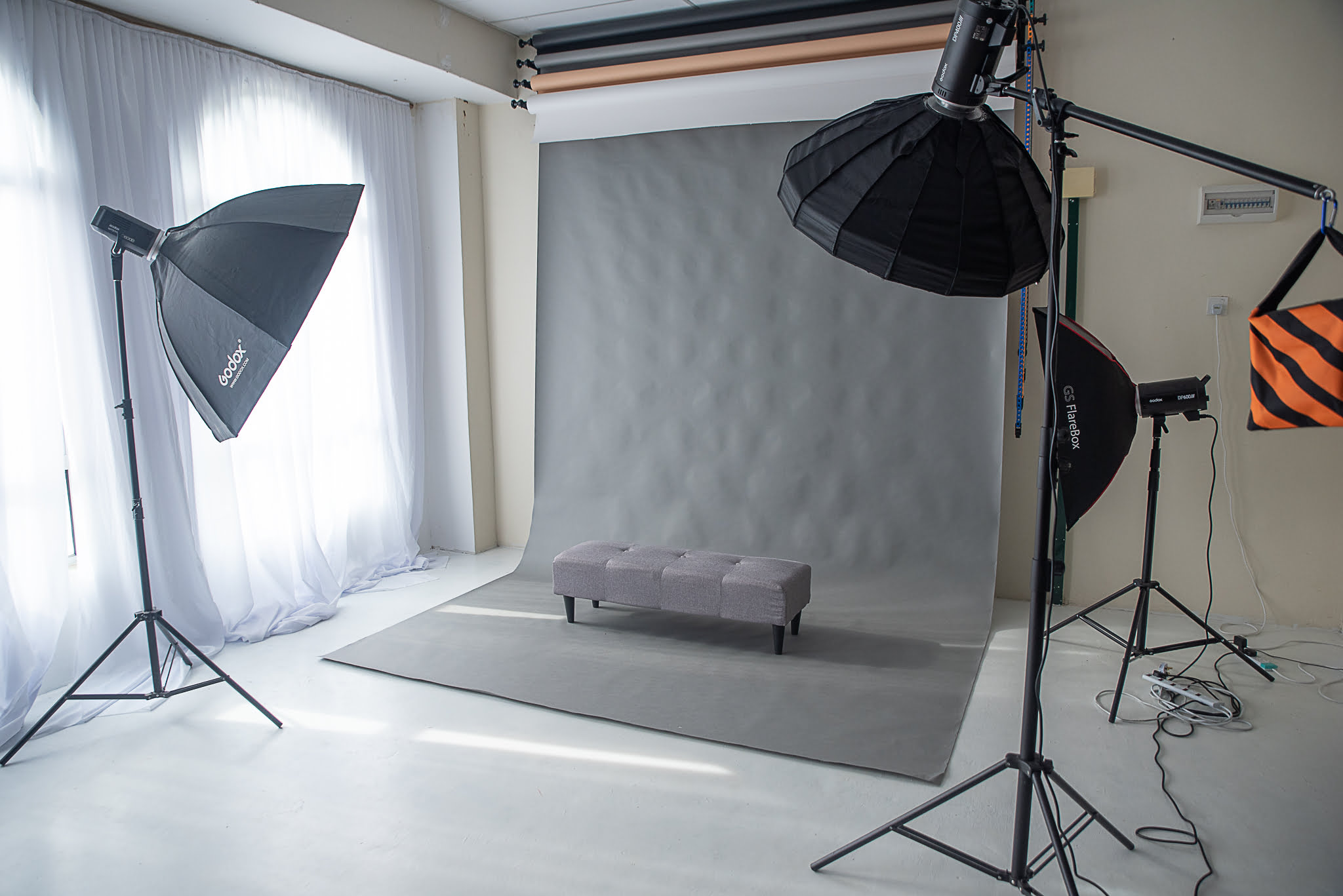 Photography Studio | Livemomento Photography